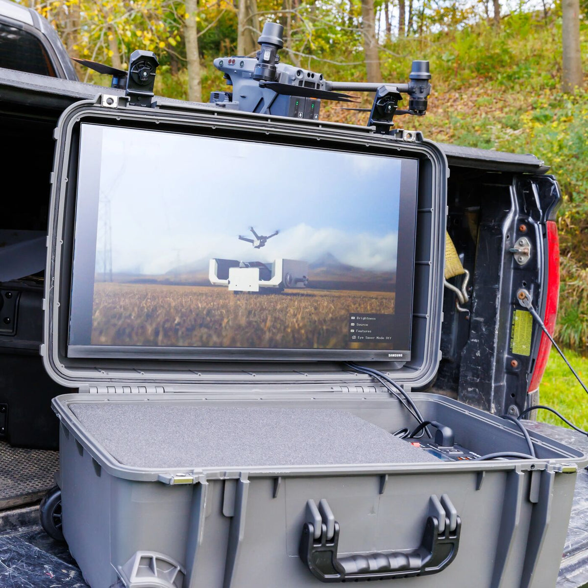 24" Monitor in Hardshell Case w/ Battery